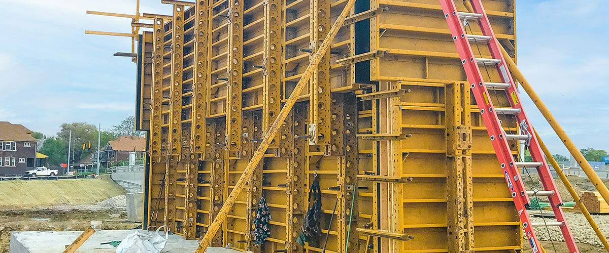I-75 in Detroit | Bridge formwork | Infrastructure Project Requires ...