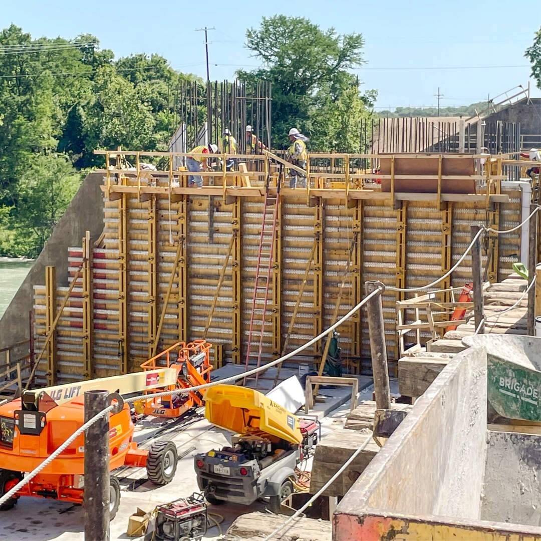Lake Dunlap Spillgate Replacement – New Braunfels Texas2 | EFCO Forms